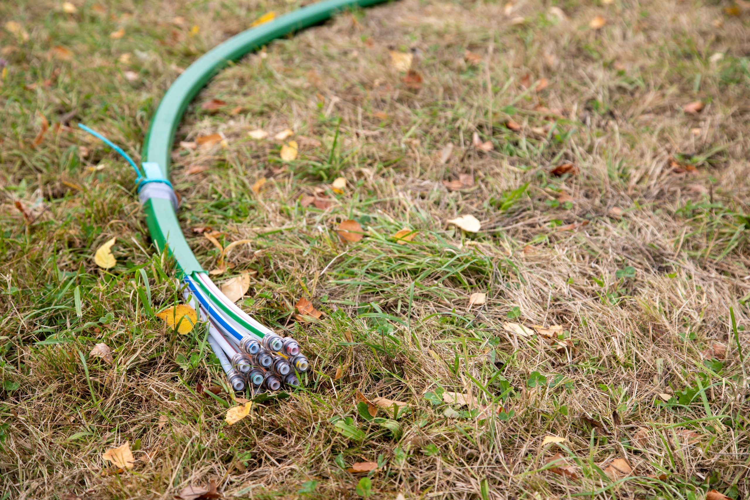 Choosing the Right Fiber Cable for Harsh Environments: A Technical ...